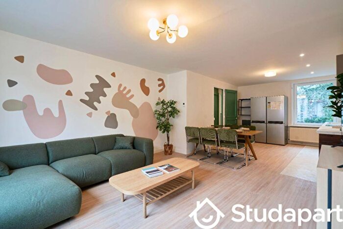 Appartement à louer - Caulier, Lille - 1 pièce - 2 chambres