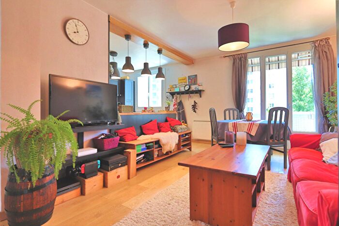 Appartement à louer - Grenoble - 3 pièces - 2 chambres