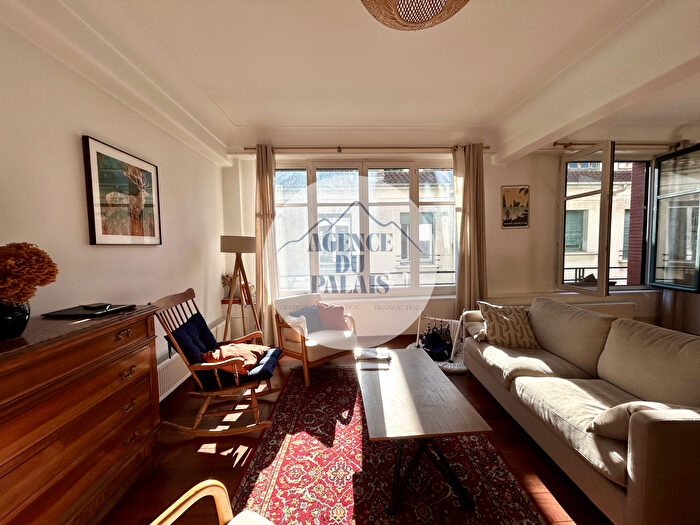 Pau, Centre-ville - Appartement 4 pièces à louer