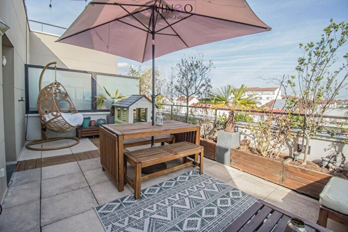 Choisy-le-Roi, Centre-ville, Parc Prairie, Hautes Bornes : Appartement 4 pièces à vendre
