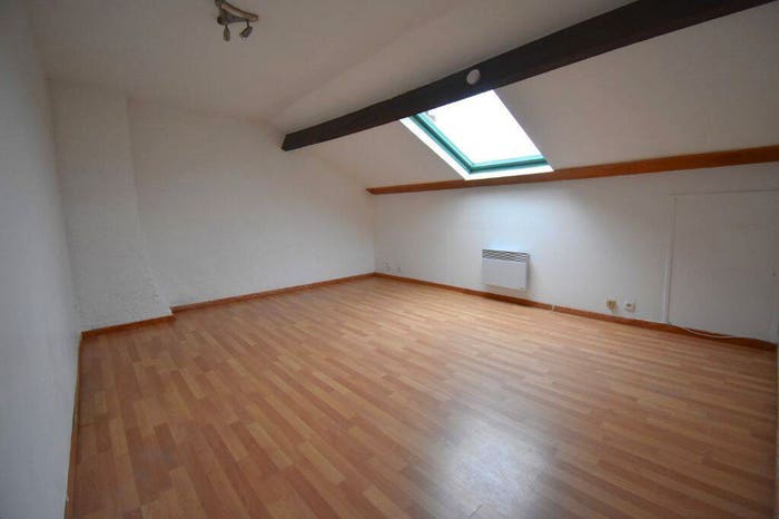 Nouvelle France, Calais - Appartement 1 pièce à louer