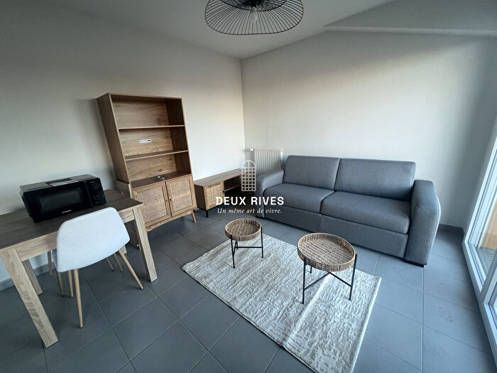 Appartement à louer - Saint-Herblain, Bourg - 1 pièce