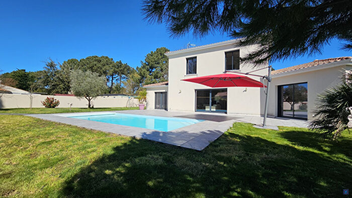Les Mathes : Maison 5 pièces à vendre