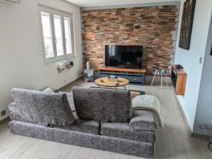 Appartement à louer - Nîmes, Gare - 3 pièces - 2 chambres