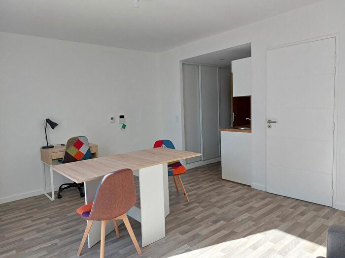Appartement 1 pièce à louer - La Roche-sur-Yon, Pentagone, Pont-Morineau