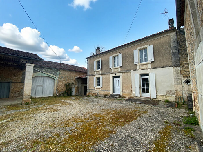 Maison à vendre - Saint-Saturnin - 4 pièces - 3 chambres