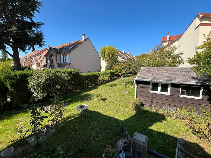 Maison à vendre - Garches, Porte Jaune, Petit Garches - 6 pièces - 4 chambres