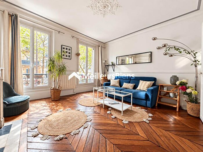 Appartement 3 pièces à Paris 18ème, Grandes Carrières, Clichy, à vendre