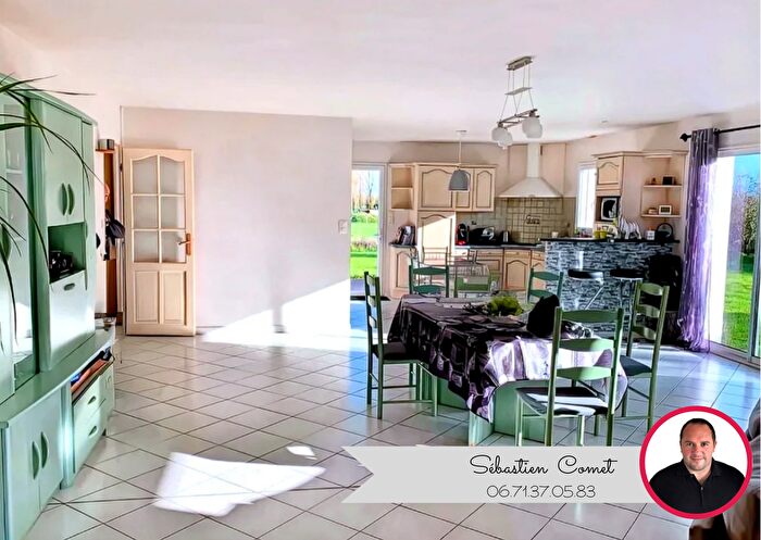 Maison à vendre - Vieillevigne - 5 pièces - 3 chambres