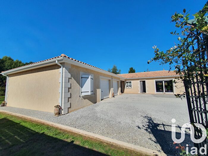 Maison à vendre - Vitrac-Saint-Vincent - 6 pièces - 3 chambres