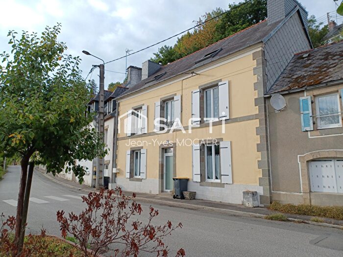 Maison 6 pièces à vendre à Pont-de-Buis-lès-Quimerch