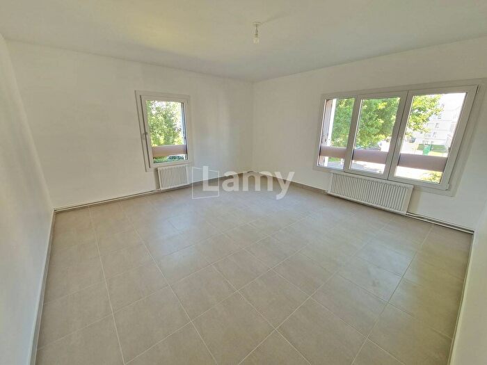 Appartement 4 pièces à louer à Saint Simeon Zus, Auxerre