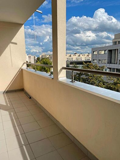 Champs-sur-Marne : Appartement 4 pièces à louer