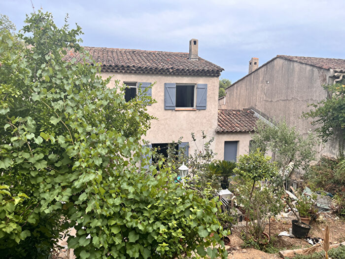 Maison à vendre - Grimaud - 6 pièces - 5 chambres