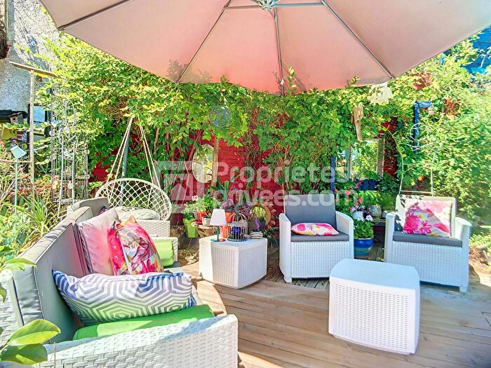 Maison à vendre - Argenton-les-Vallées - 10 pièces - 7 chambres