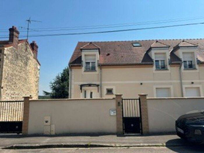 Maison 6 pièces à Rieux, à louer