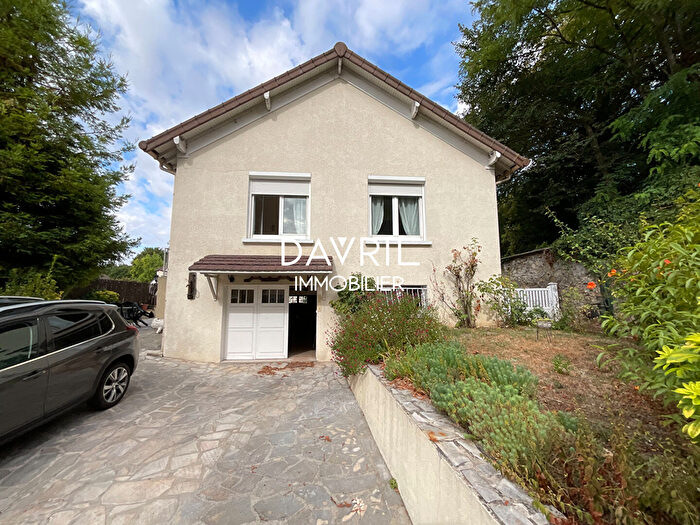 Maurecourt : Maison 6 pièces à vendre