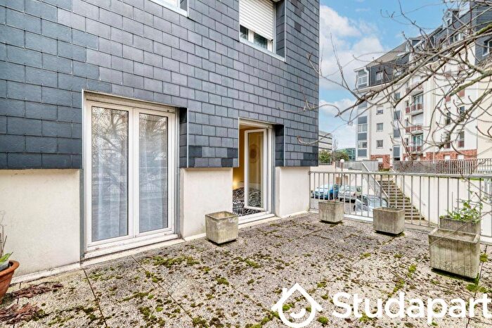 Appartement 1 pièce à Centre Ville-Rive Gauche, Rouen, à louer