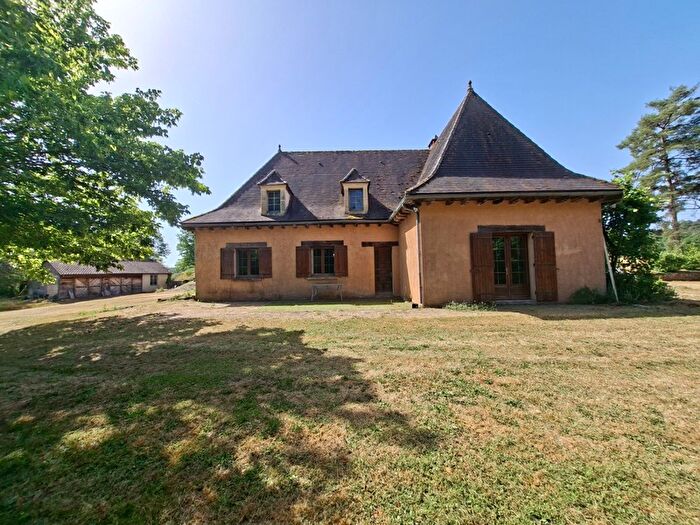 Saint-Félix-de-Reillac-et-Mortemart : Maison 5 pièces à vendre