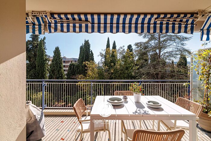 Appartement 3 pièces à Nice, Cimiez, à vendre