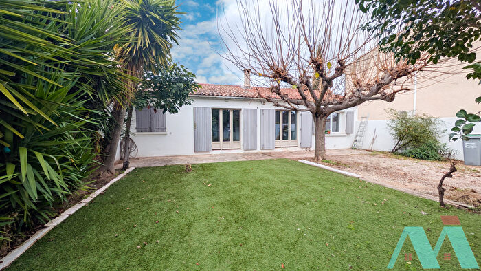 Maison à louer - Saint-Cyr-sur-Mer, Pradeaux, Banette, Bourrasque - 4 pièces - 3 chambres