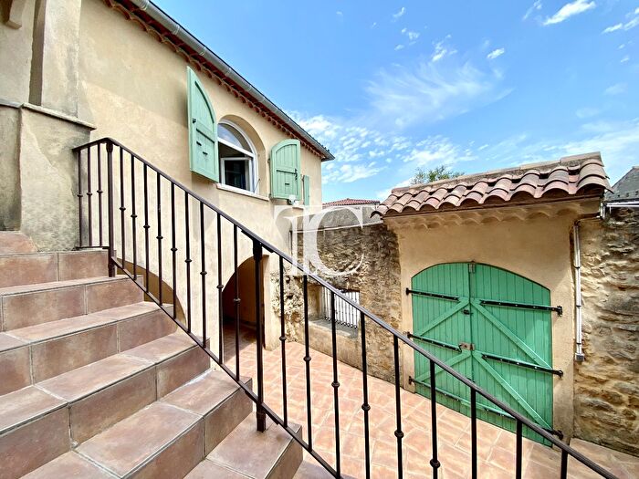 Maison à vendre - Allègre-les-Fumades - 8 pièces - 4 chambres