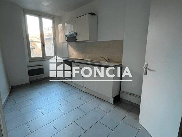 Appartement à louer - Zone Pietonne, Avignon - 2 pièces - 1 chambre