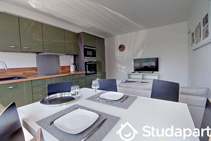 Touleuses-Bocages, Cergy - Appartement 1 pièce à louer