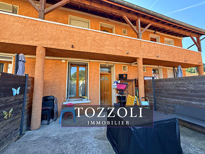 Saint-Pierre-de-Chandieu : Appartement 2 pièces à vendre