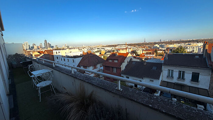 Appartement à louer - Suresnes, Centre-ville - 3 pièces - 2 chambres