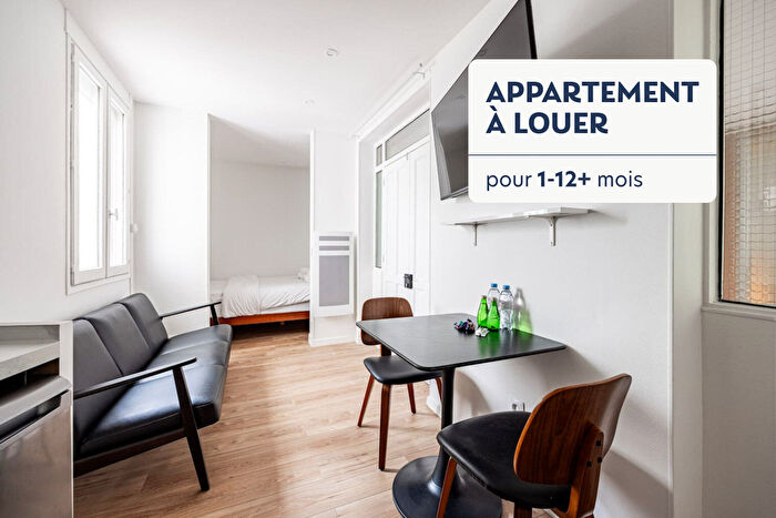 Appartement à louer - Paris e , Saint-Blaise - 2 pièces - 1 chambre