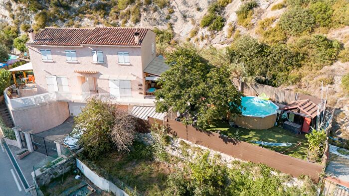 Maison à vendre - Cantaron - 4 pièces - 3 chambres