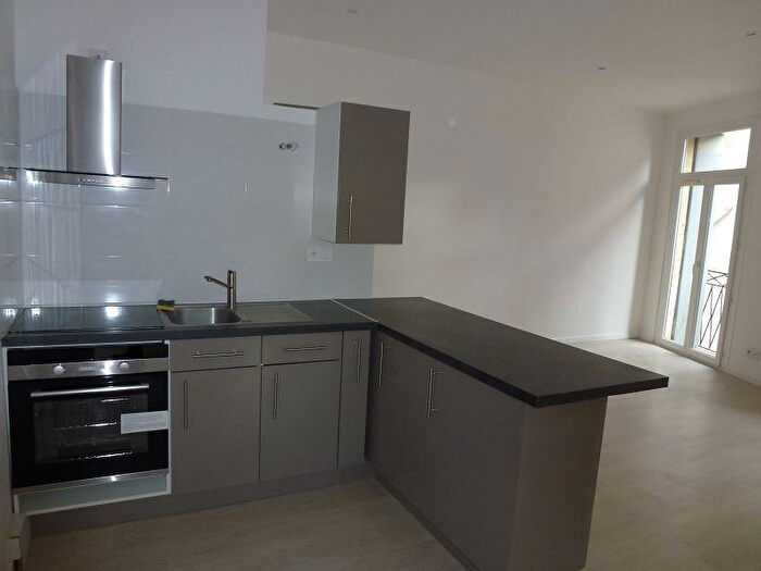 Appartement à louer - Clermont-lHérault - 3 pièces - 2 chambres