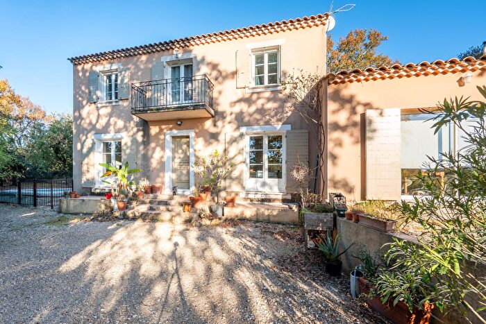 Maisons à vendre et appartements à louer - 1
