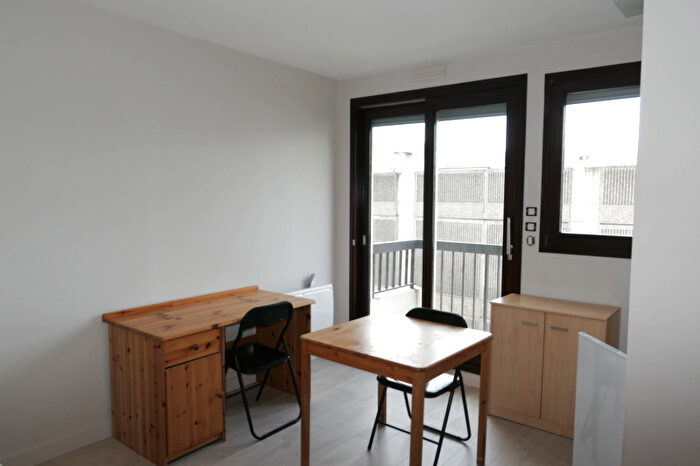 Appartement à louer - Clermont-Ferrand, Jaude, Fontgiève Saint-Alyre - 1 pièce