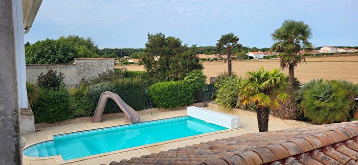 Maison à vendre - Longeville-sur-Mer - 10 pièces - 5 chambres