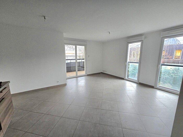 Appartement à louer - Vieux Pont, Nanterre - 3 pièces - 2 chambres