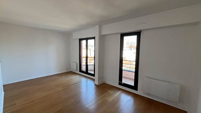 Appartement à louer - Hôtel de Ville, Courbevoie - 2 pièces - 1 chambre