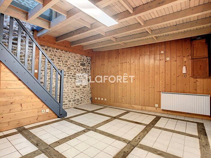 Appartement à louer - Centre Ville, Pithiviers - 3 pièces - 2 chambres