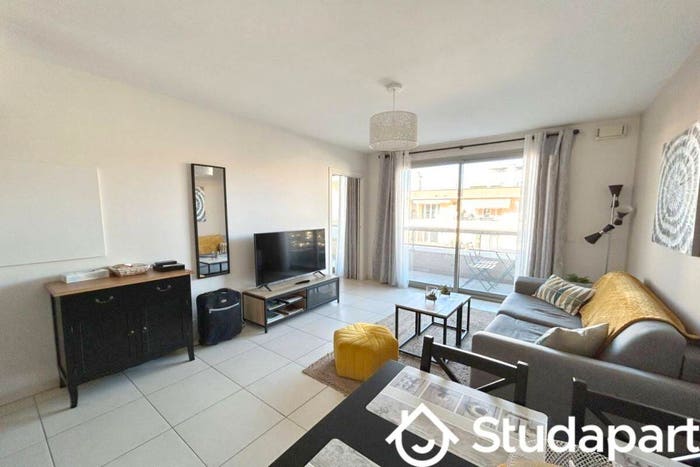 Wilson Sables, Antibes : Appartement 2 pièces à louer