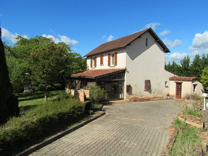 Maison 8 pièces à Mazeyrolles, à vendre