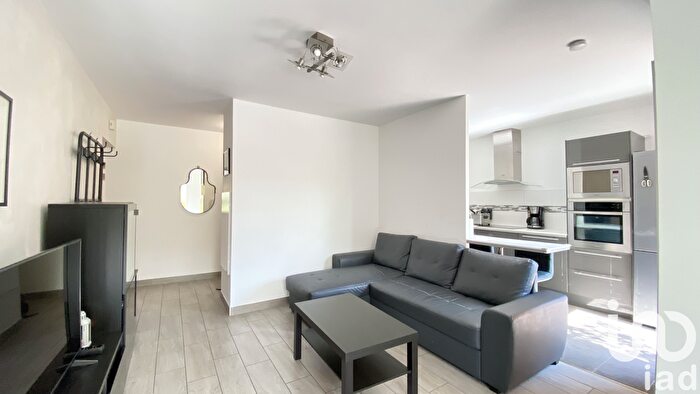 Appartement à vendre - Trappes, La Plaine de Neauphle - 5 pièces - 4 chambres