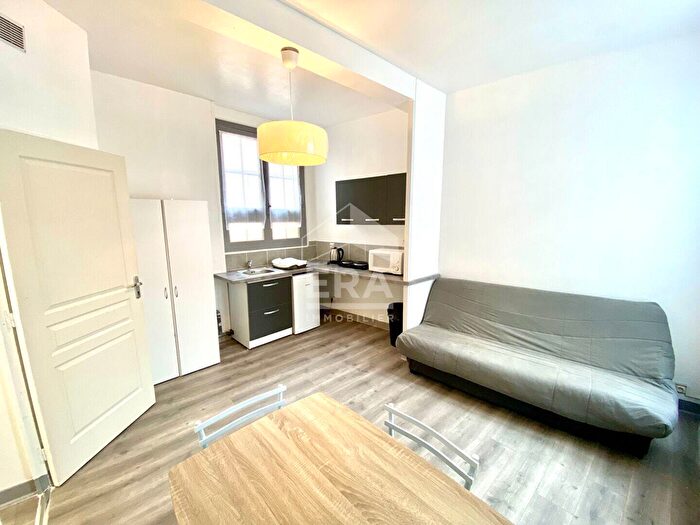 Appartement à louer - Centre Ville, Blois - 1 pièce