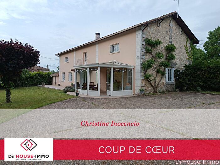 Maison 8 pièces à vendre - Barbezieux-Saint-Hilaire