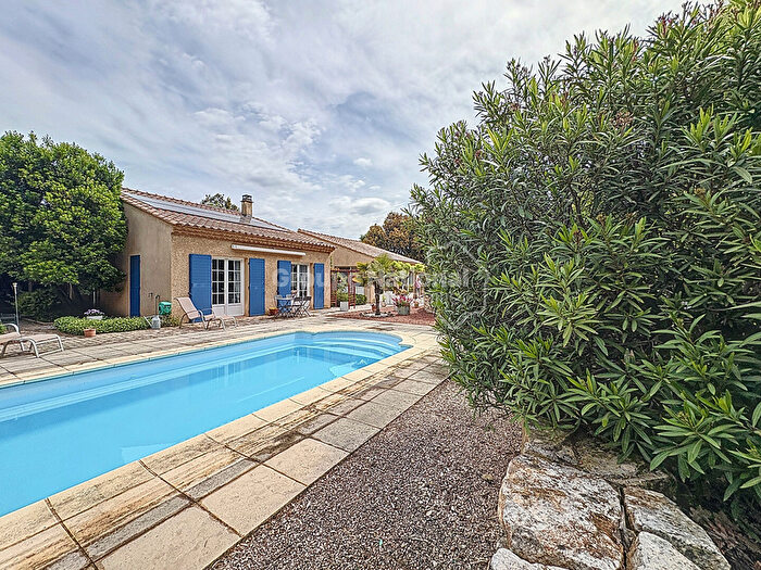 Maison à vendre - Saint-Restitut - 7 pièces - 5 chambres