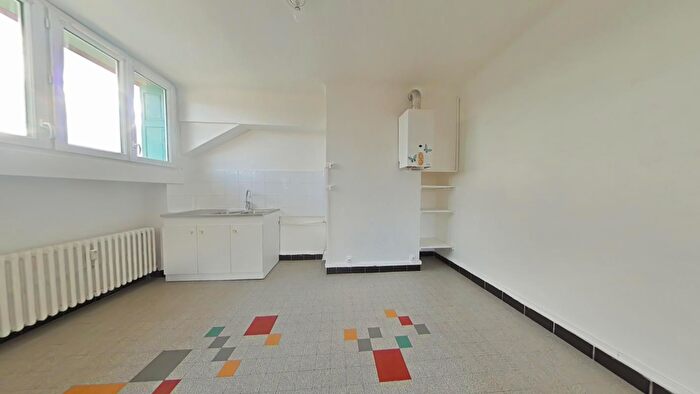 Appartement à louer - Saint-Priest-en-Jarez - 1 pièce - 1 chambre