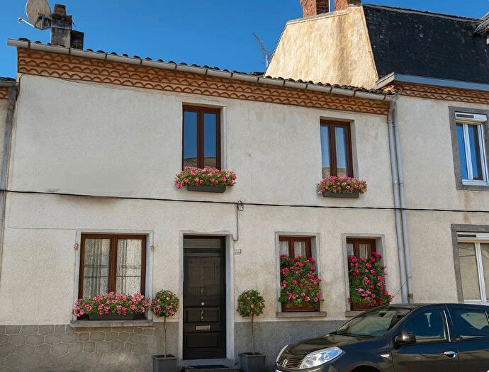 Maison à vendre - Le Dorat - 6 pièces - 2 chambres