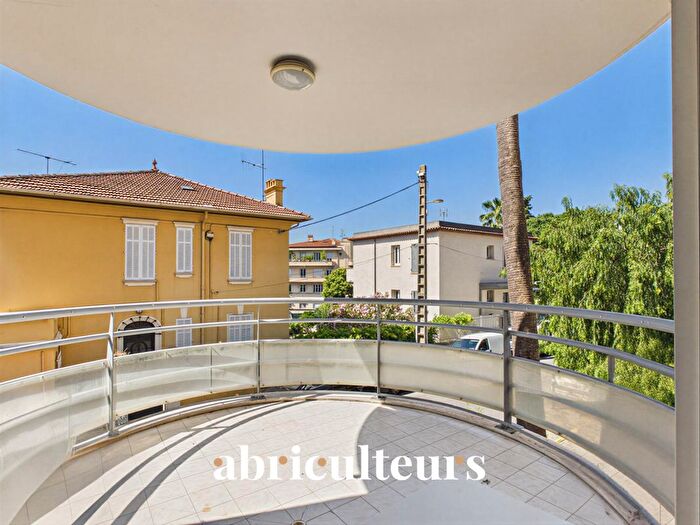 Appartement 3 pièces à vendre à Le Cannet, Bas Cannet