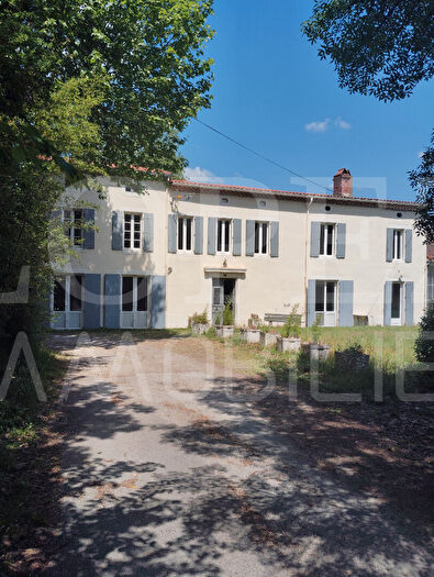 Labruguière : Maison 10 pièces à louer