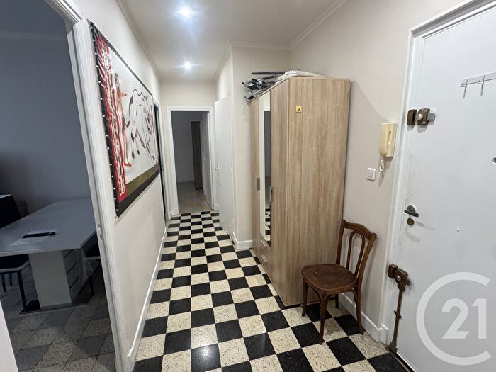 Appartement 2 pièces à Nice, Saint-Lambert, Bas-Cimiez, à louer